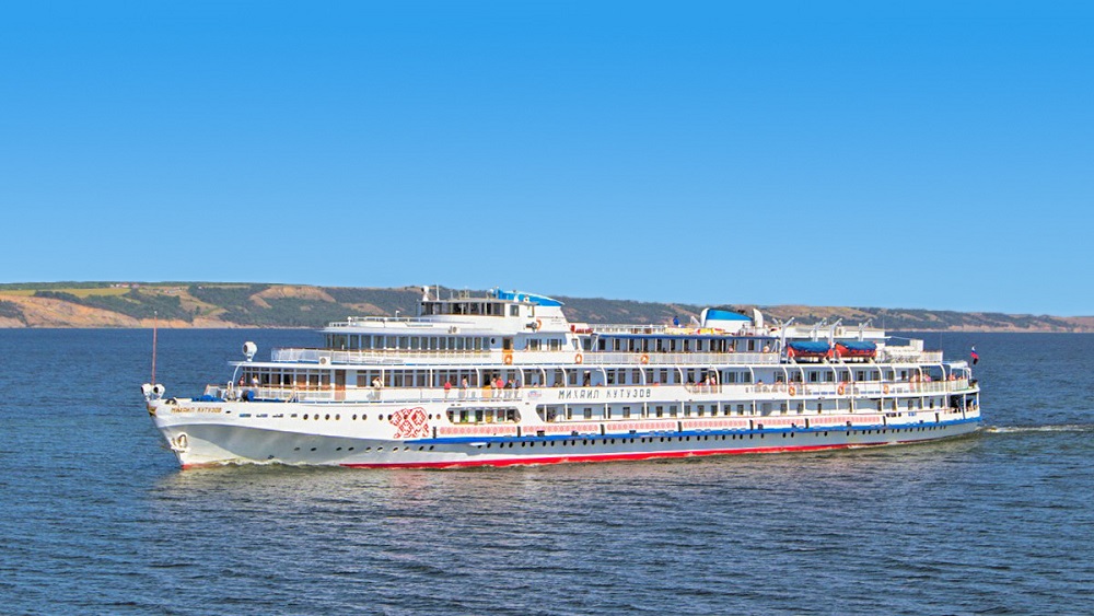 Теплоход Михаил Кутузов: расписание, каюты, фото, описание 2025 ...